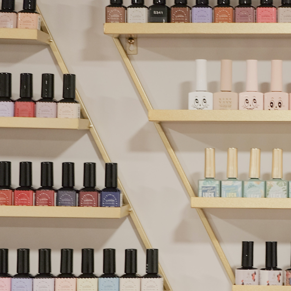 A Guide to Choosing the Perfect Wall Mounted Display Case